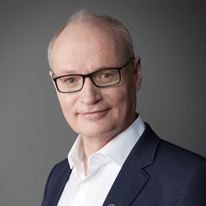 Alex Sinclair - About Us