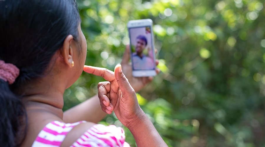 Making Sign Language Interpretation accessible for all through mobile ...
