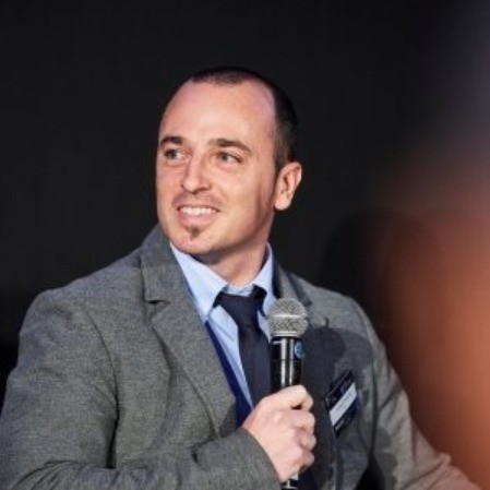 Christian Fernández - eSIM